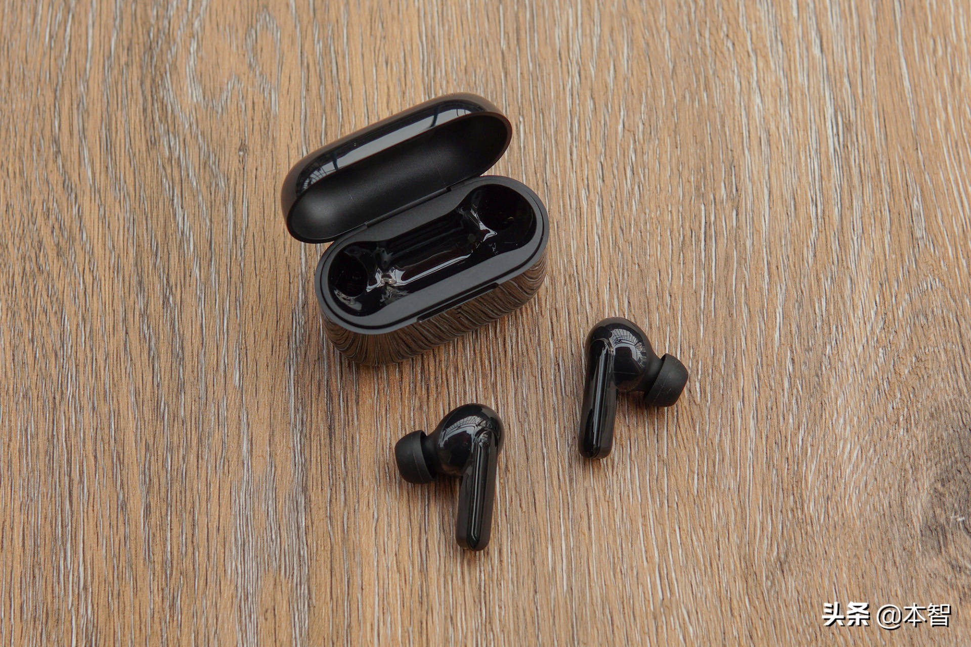 QCY T11 true wireless Bluetooth headset experience - iNEWS