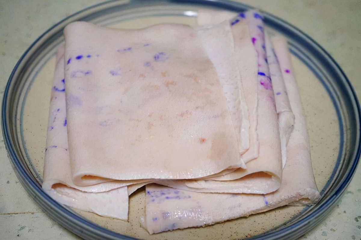 Pigskin is not wasted and not greasy in this way, it tastes QQ pop and ...