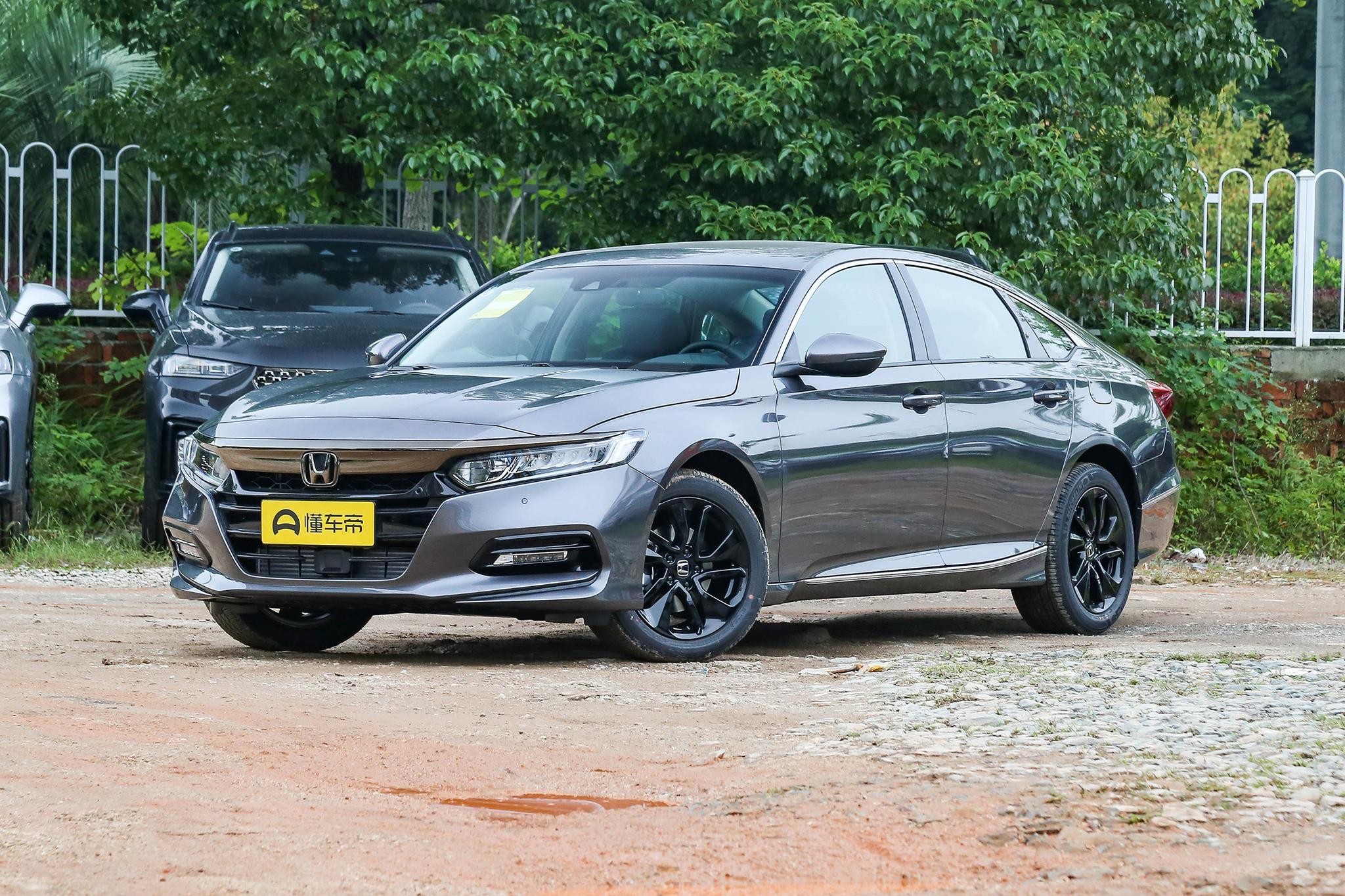 To be honest, is a mid-level joint venture car as cheap as Malibao ...