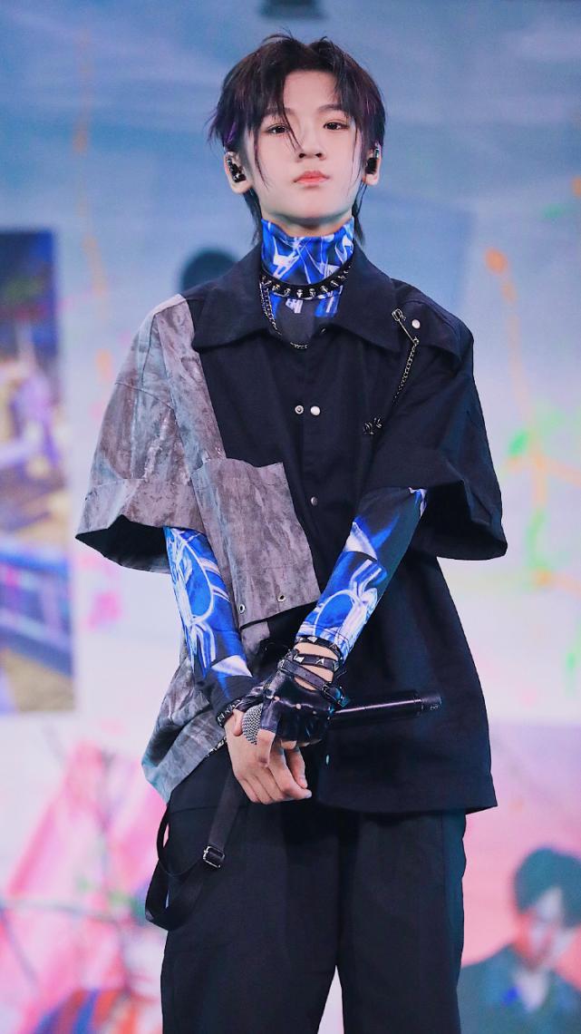 "Zhang Junhao" Avatar + Wallpaper - iNEWS