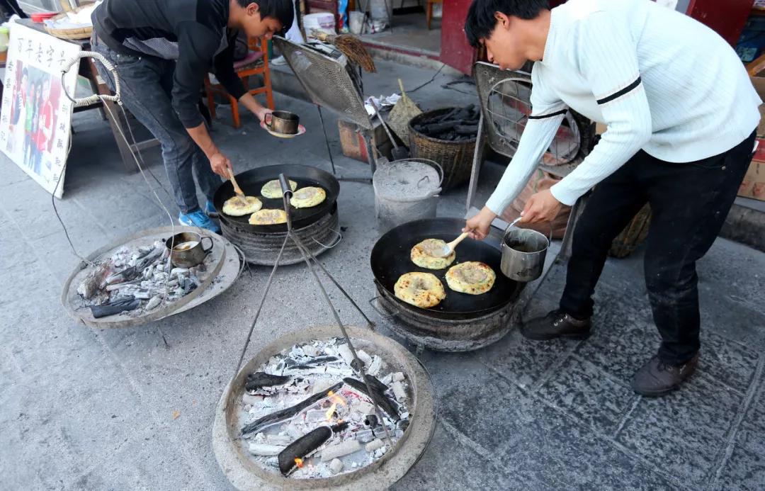 @Yimen, the 16 ways to eat Yunnan baba, how many have you eaten? - iNEWS