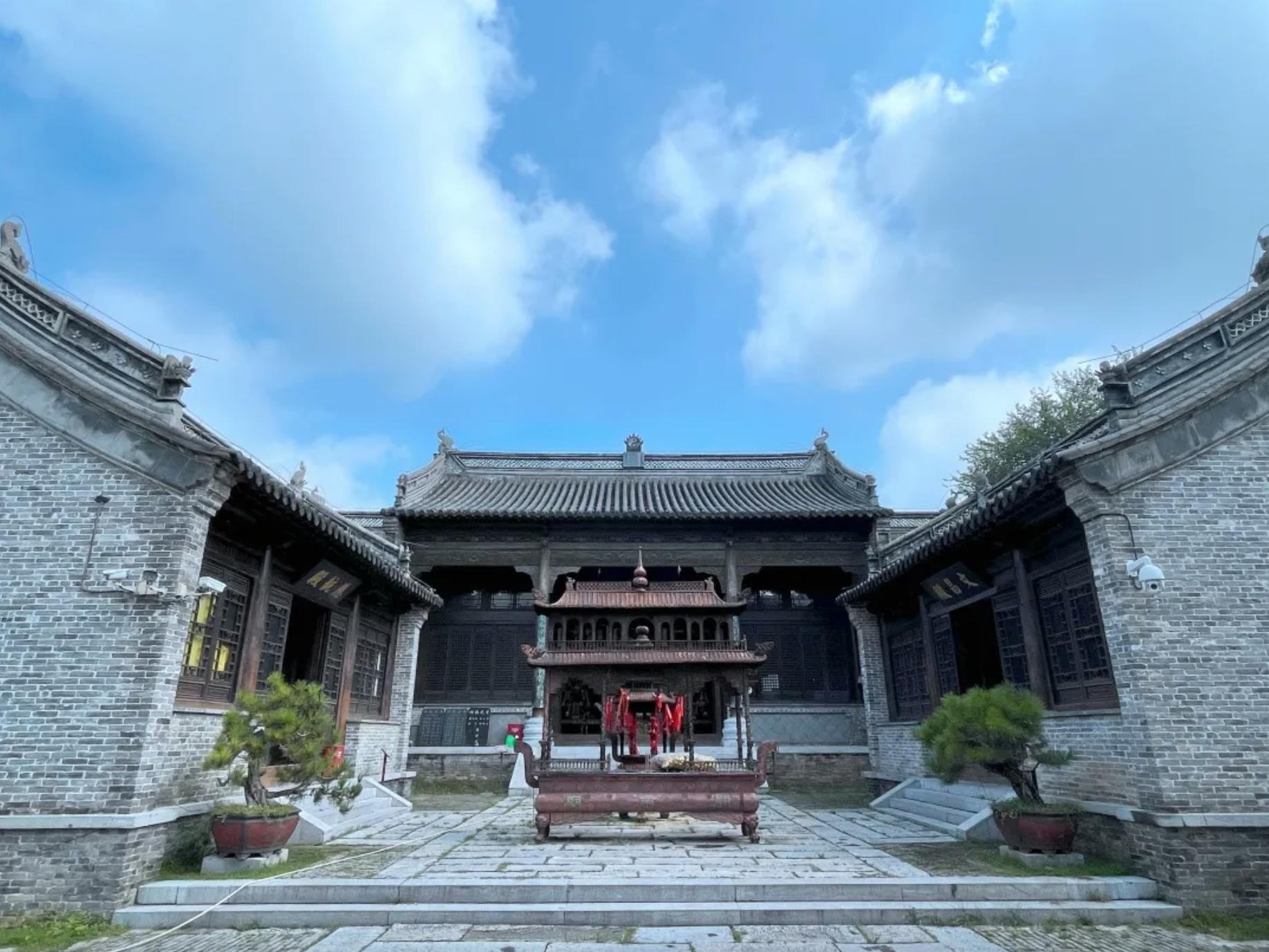 Traveling around Yaowan Ancient Town at a glance Shanxi Guild Hall - iNEWS
