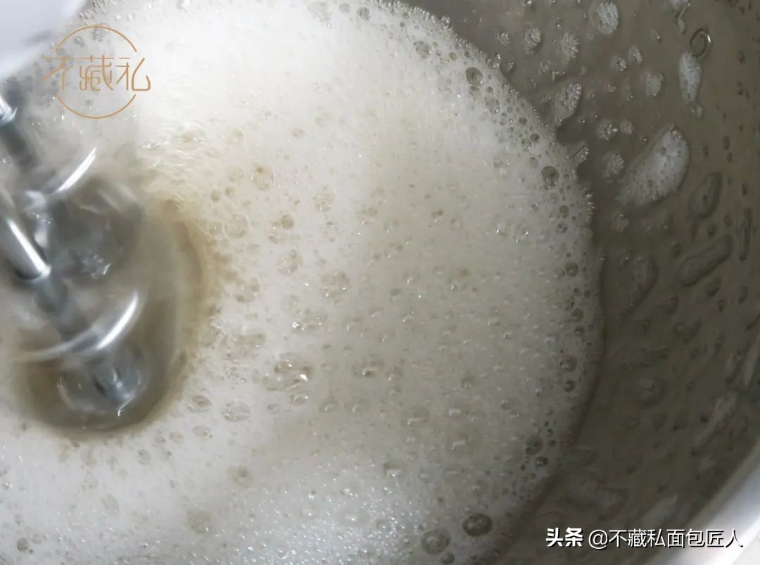 Who said dessert = custard bomb?Two vegan chocolate mousses take you to ...