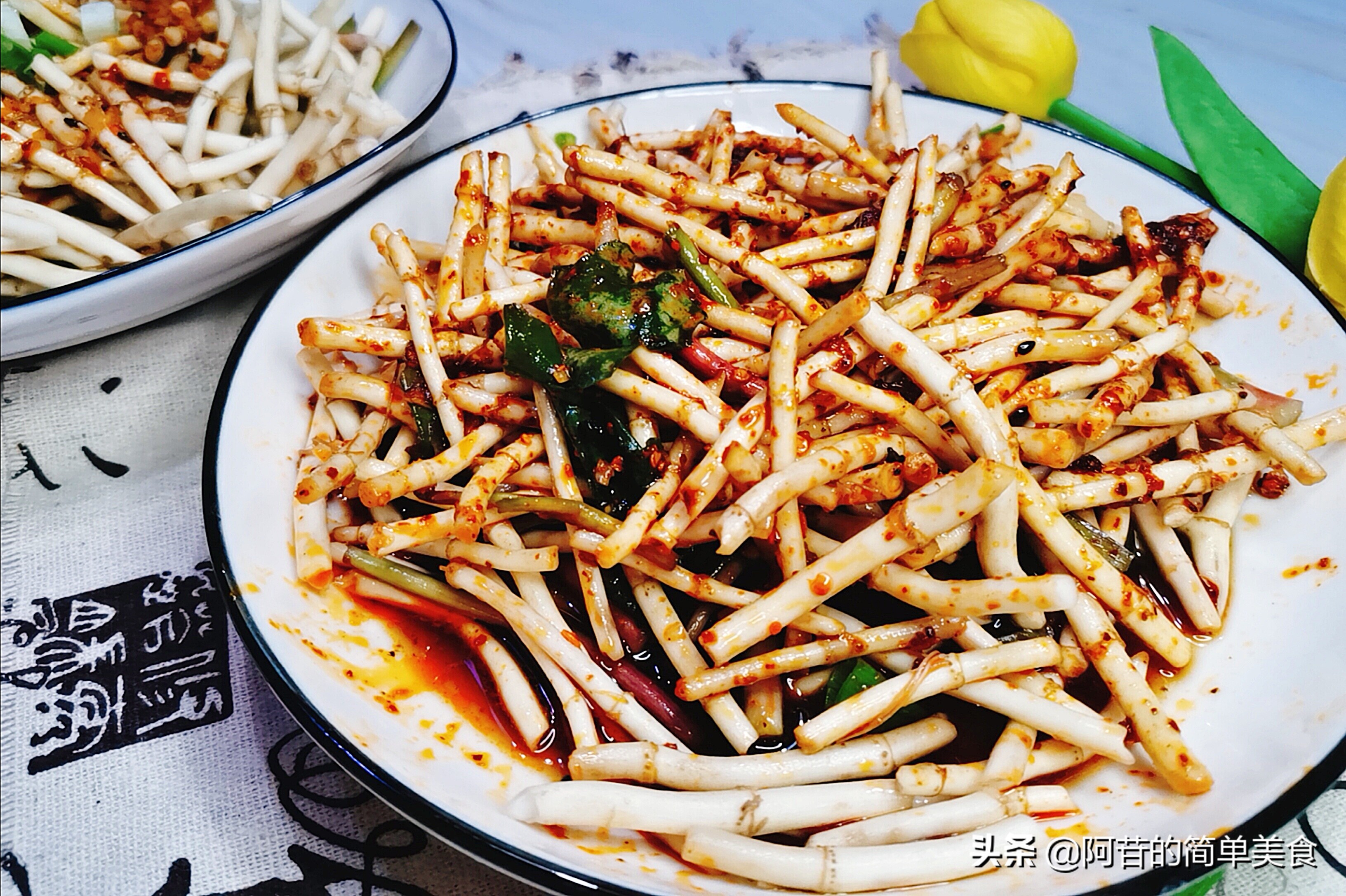 The popular zheergen in the southwest, also called houttuynia cordata ...