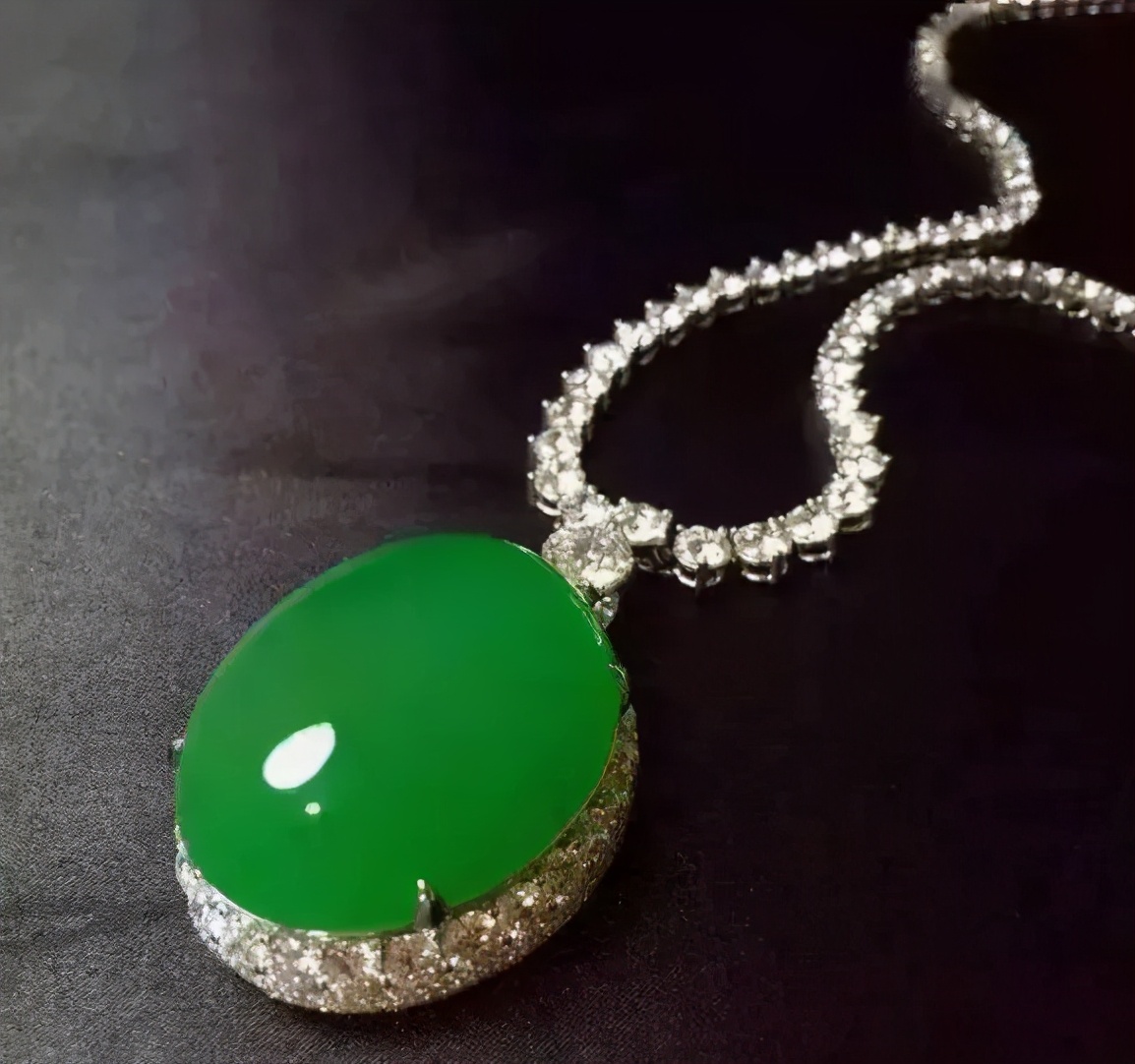 The reason why the jade rock prices crazy soared is what people buy ...