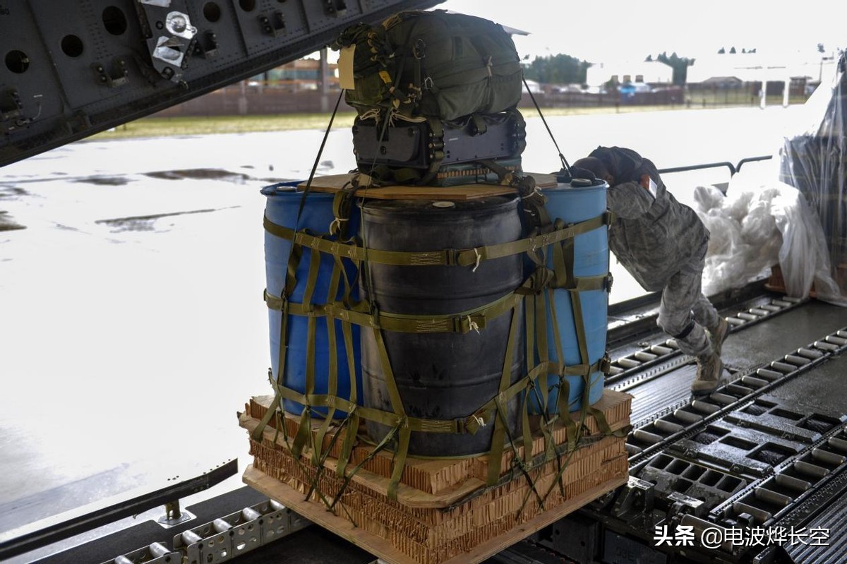 Explain the precise airdrop system of the Indian Army Firefly: Put a ...