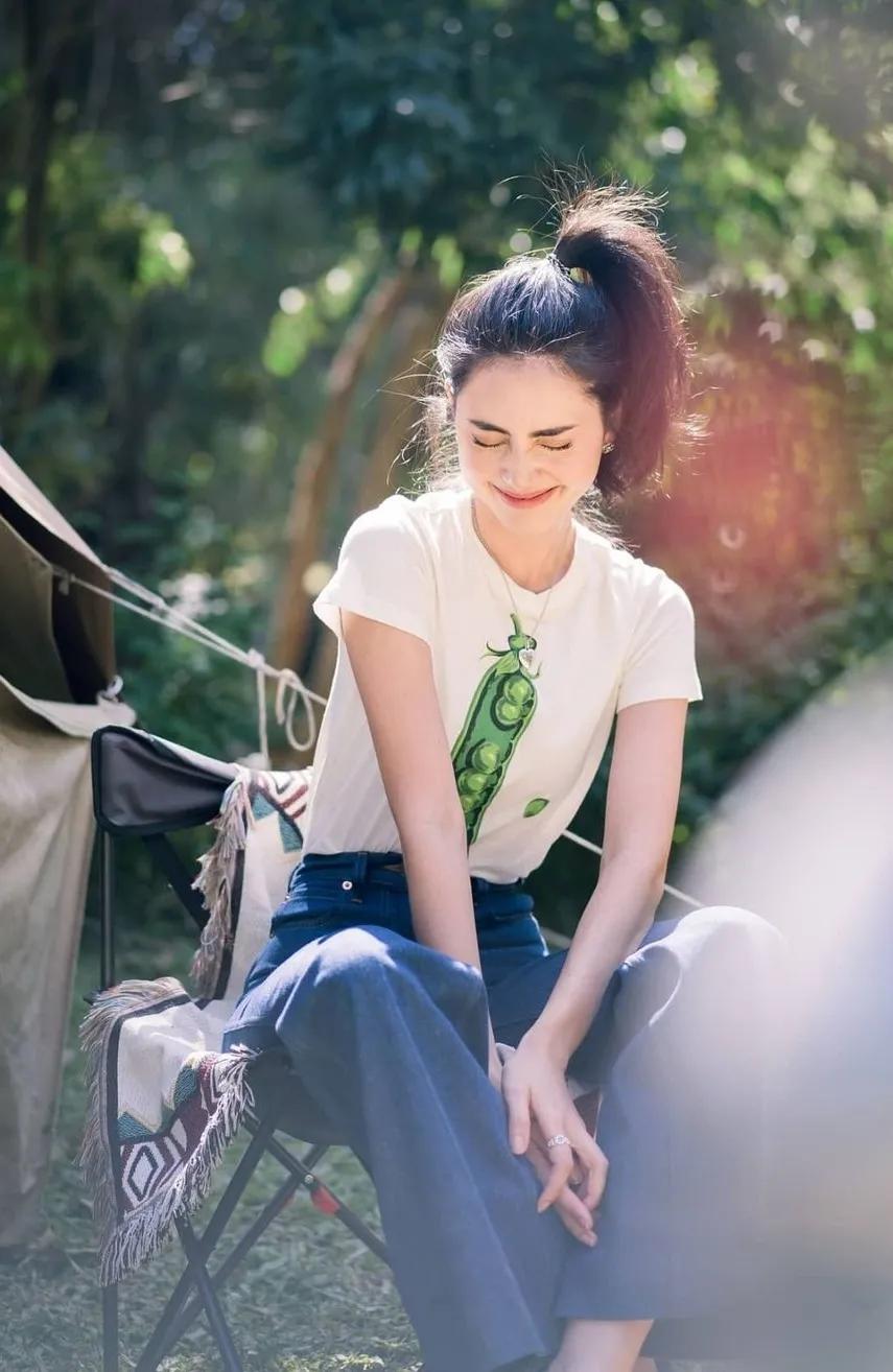 Thai beauty Mai's 100 most beautiful summer outfits - iMedia