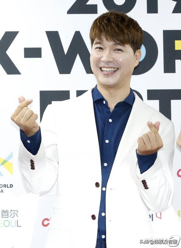 bless!52-year-old Korean entertainer Park Soo Hong, who was deceived by ...