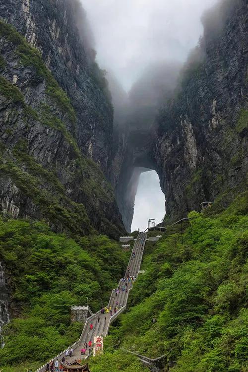 Zhangjiajie-Tianmen Mountain-Step 999 ladder / the most "spectacular ...
