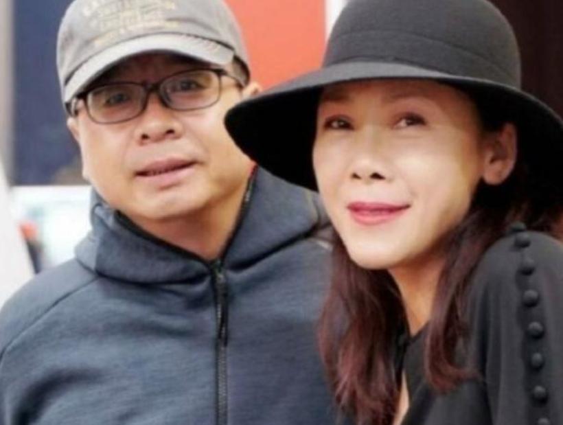 55-year-old Tian Zhen has a rare sun exposure, has a nice face and fair ...