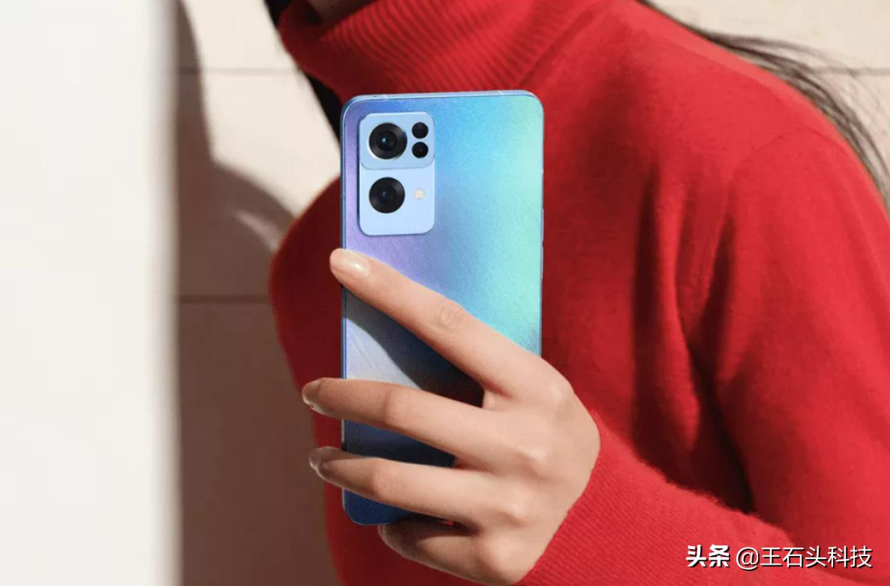 OPPO Reno7系列，拿下IMX709「首發權」，外觀卻遭網友吐槽 - 資訊咖