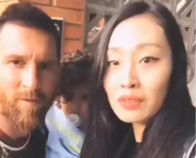 Messi's secret anecdote: was forced to kiss by a female fan, someone ...