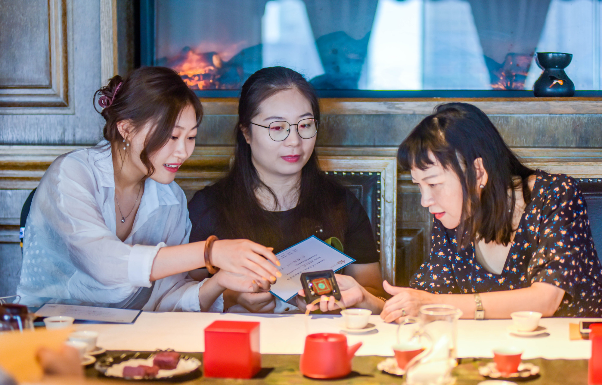 Follow Hongying teacher to tour Chongqing, make an appointment with ...