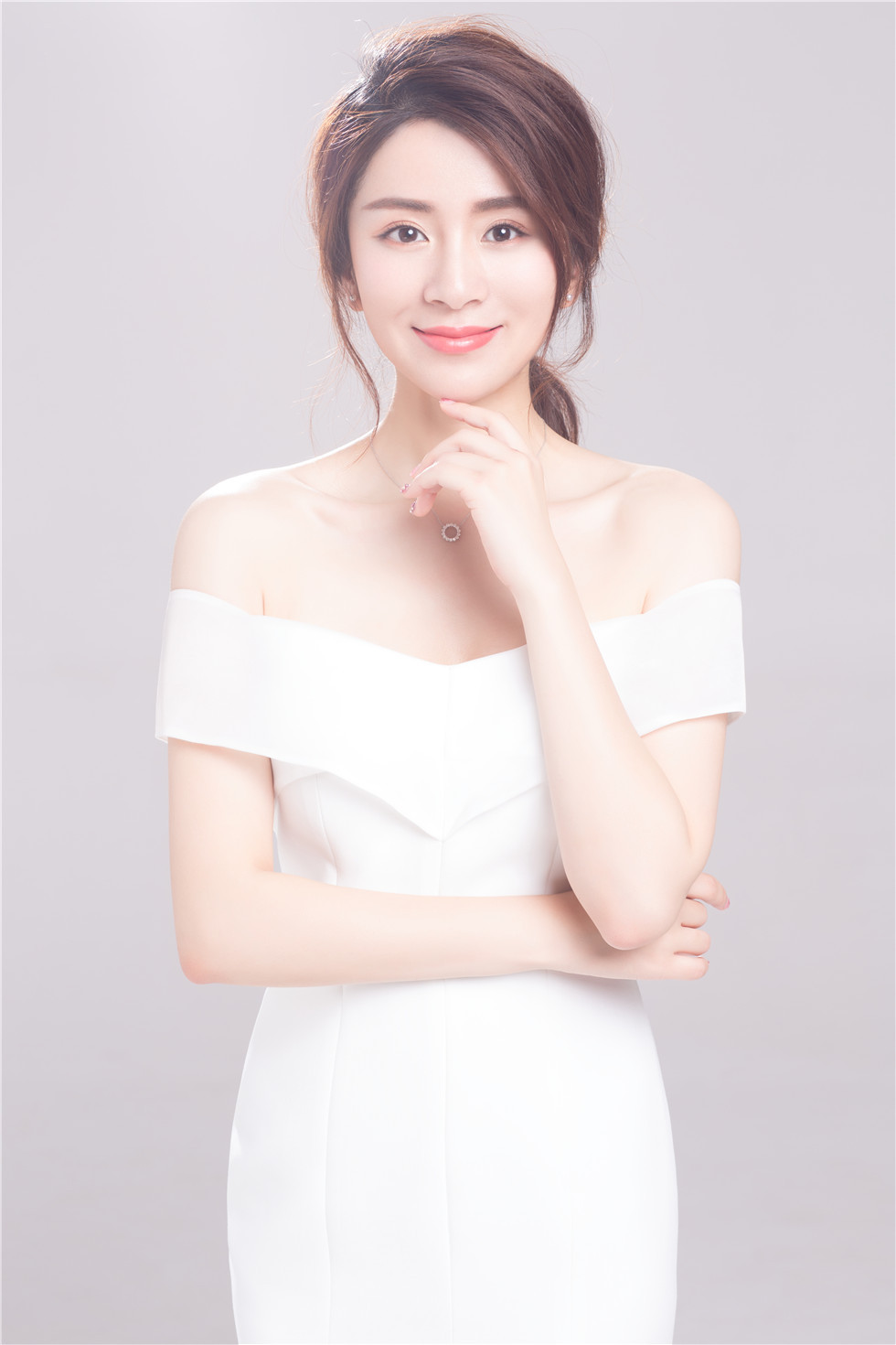 Liu Tingyu, who has good acting skills and good looks, has acted in a ...