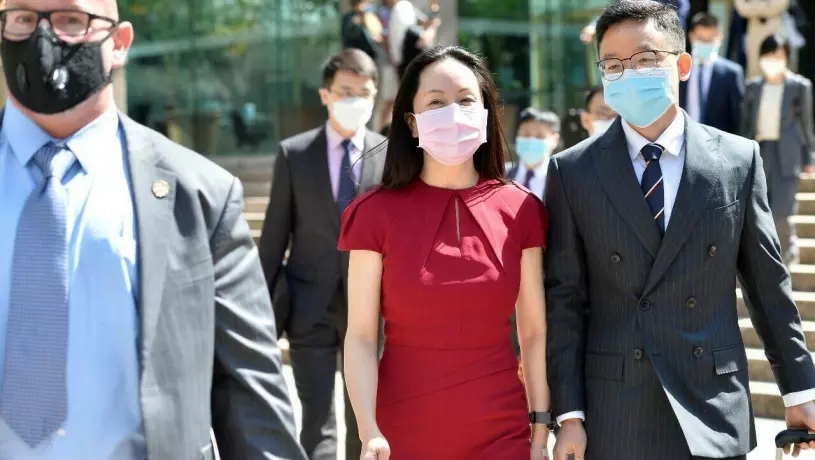 Meng Wanzhou appeared in a Chinese red wrap dress so amazing!The body ...