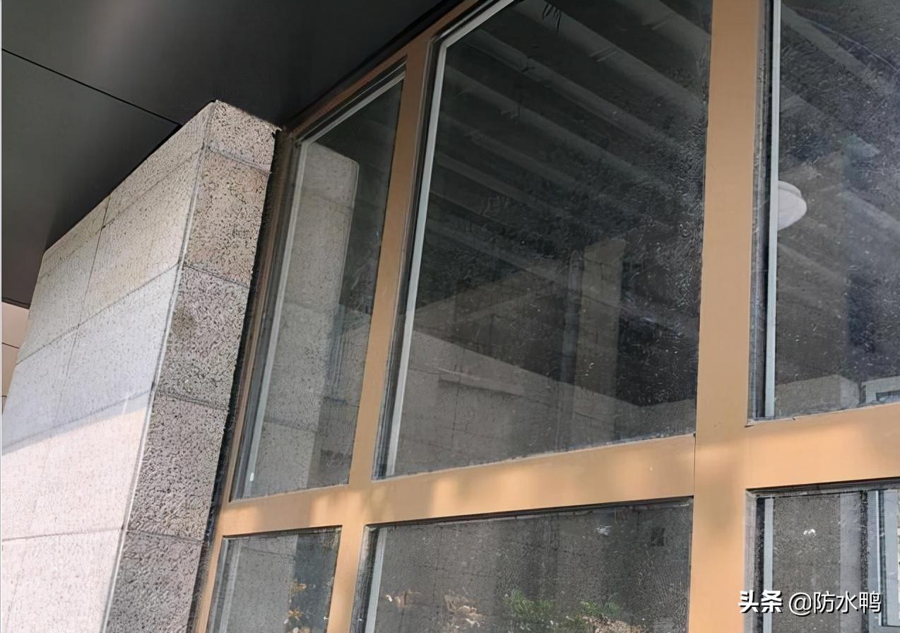 How to use waterproof joint filler for door and window frame?How to ...