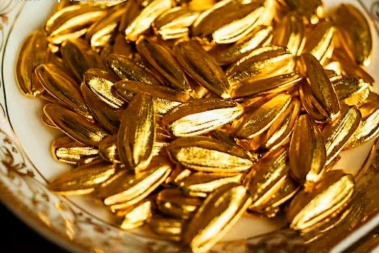 How valuable are the "gold melon seeds" rewarded by the ancient emperor ...