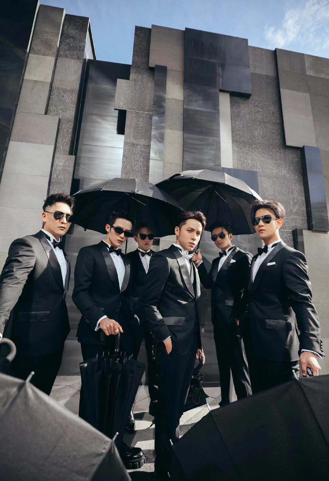 MIC boy group member John Chi announced their marriage - iMedia