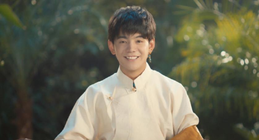 I finally know why Ding Zhen is so popular. Apart from innocence, he ...