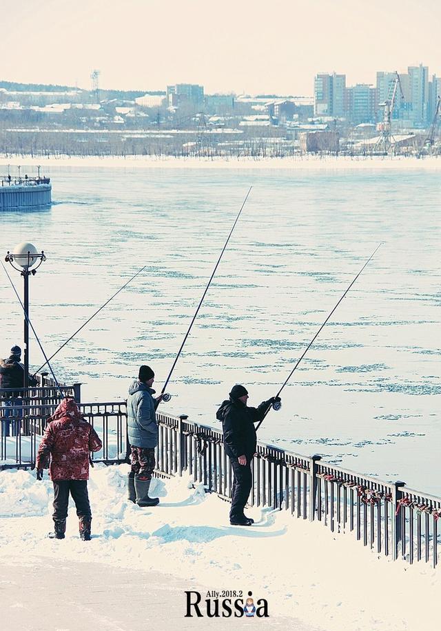 Lake Baikal, the deepest lake in the world, with a depth of 1637 meters ...