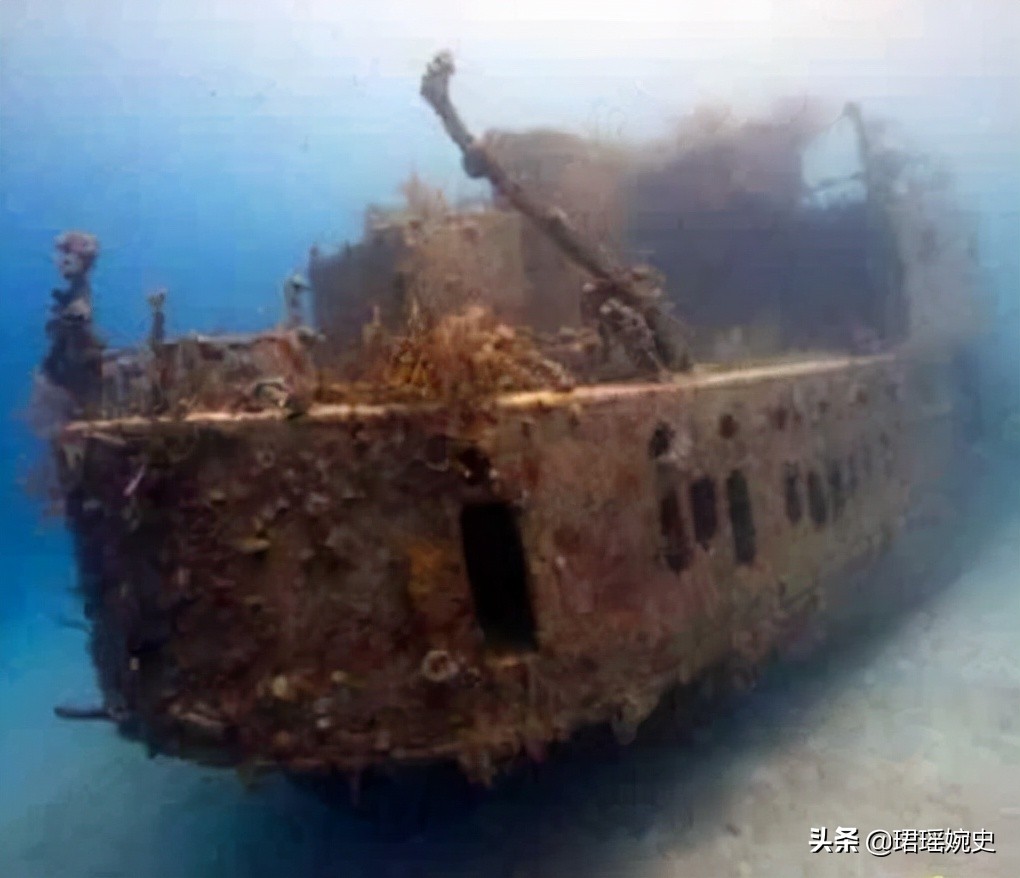 In 2007, a mysterious shipwreck was salvaged in the South China Sea ...