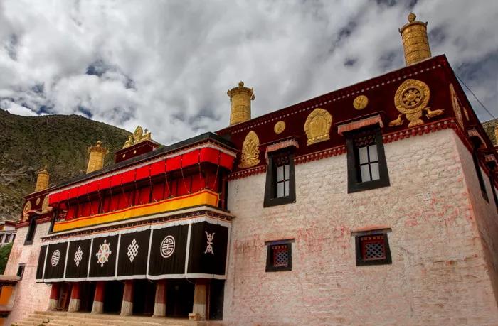 Legends of the six monasteries of the Gelug Sect of Tibetan Buddhism ...