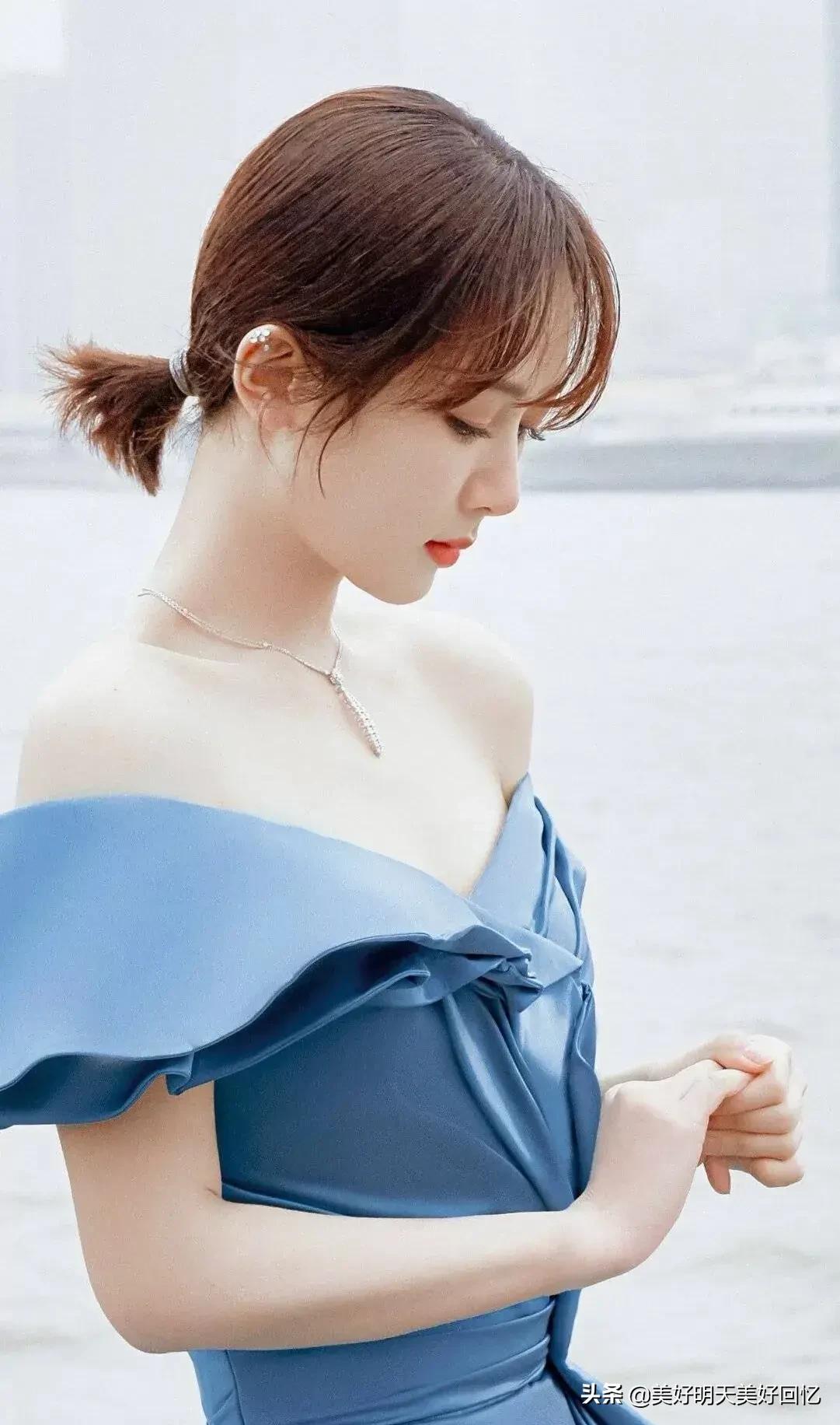 Naughty and cute Yang Zi - iMedia