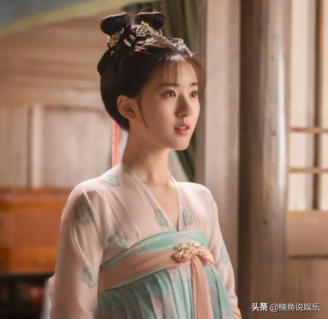 Zhao Lusi tube top princess dress is so beautiful, wearing a bow with ...