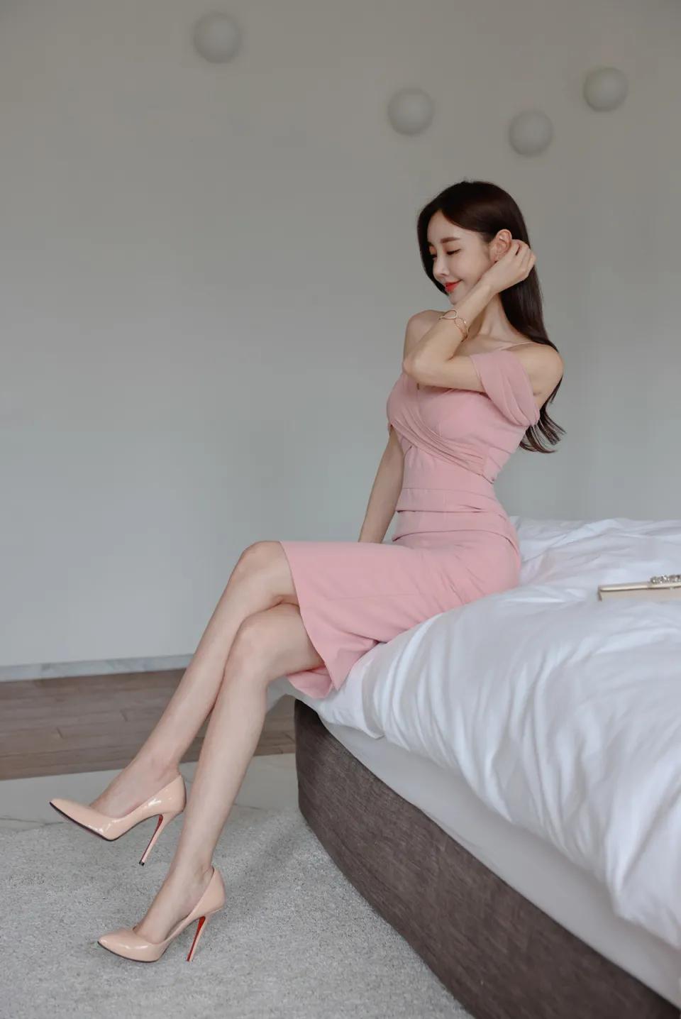 Korean model Sun Yunju - iNEWS