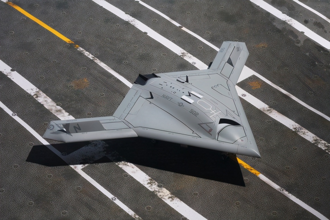 Attack 11 turned out, the army's first stealth unmanned attack aircraft ...