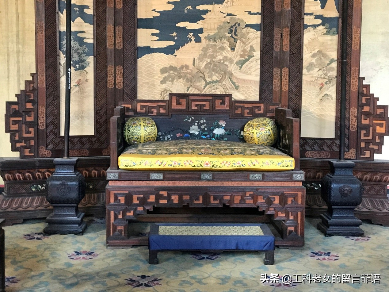 The main hall of Shoukang Palace, the half-solution of the Forbidden ...