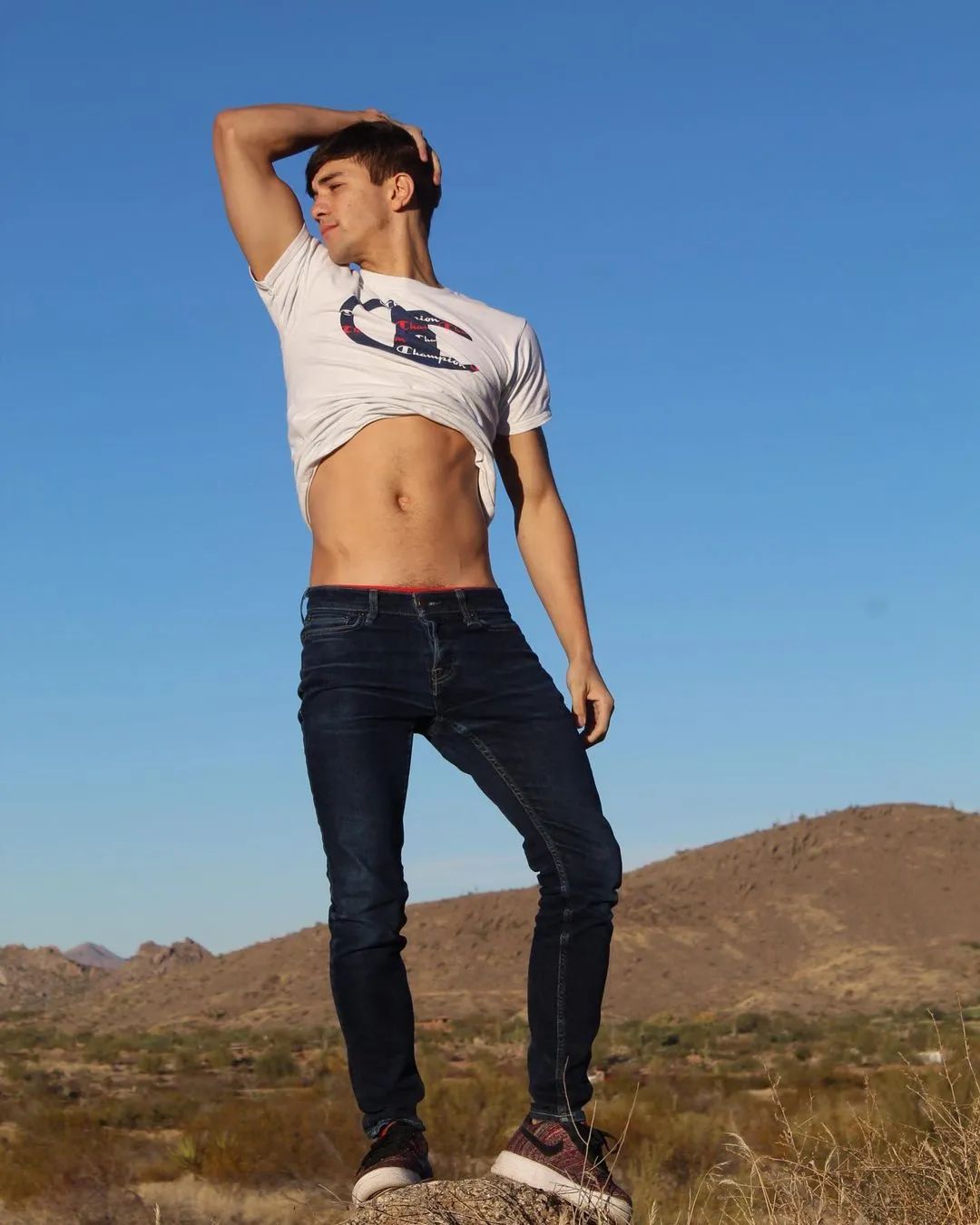 Helix Studios actor died unexpectedly at the age of 22 - iNEWS