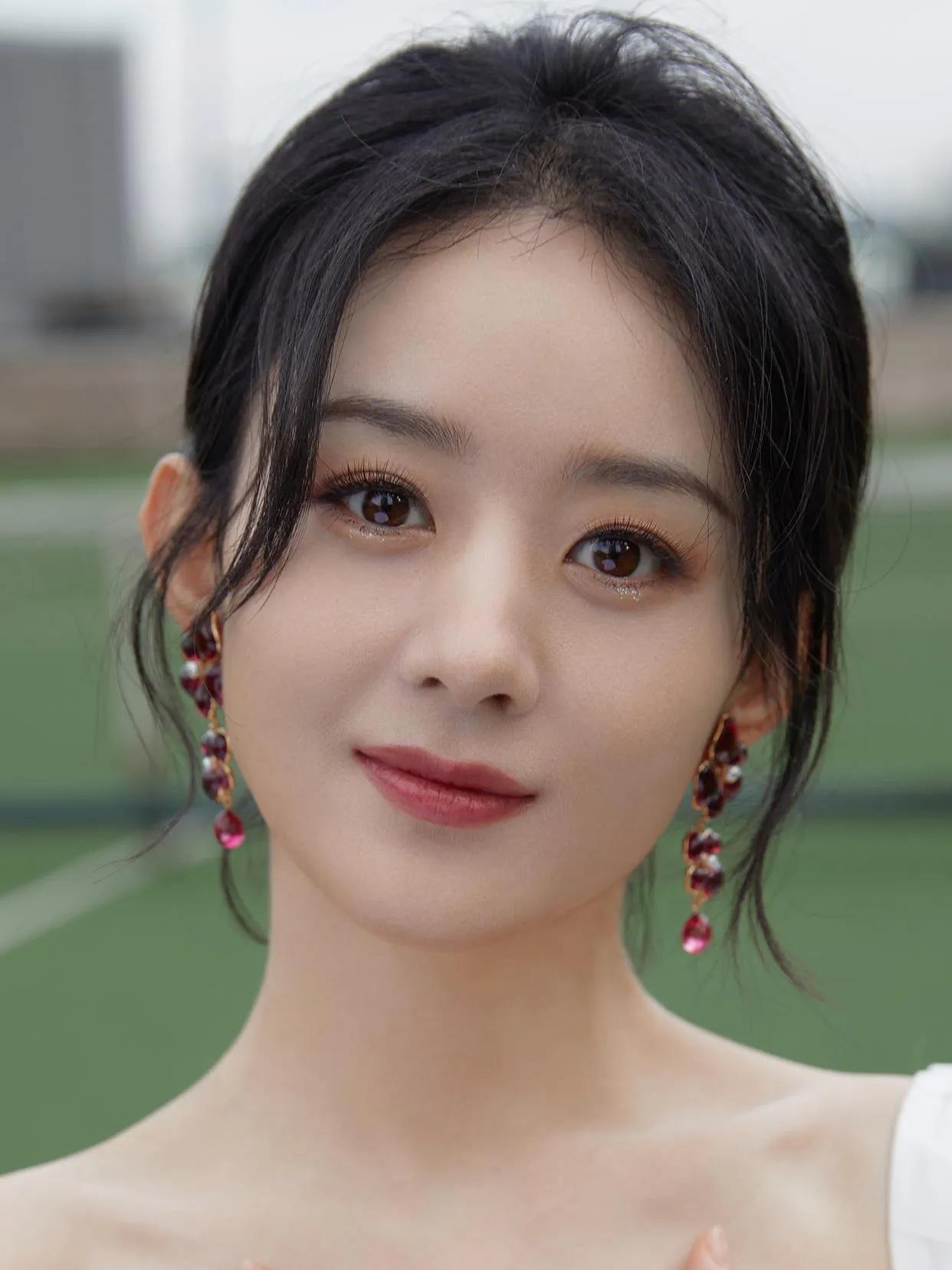 Little gossip: Yang Yang, Di Lieba, Liu Shishi, Zhao Liying, Li Xianlin, Wang Anyu, Lu Han, Guan ...