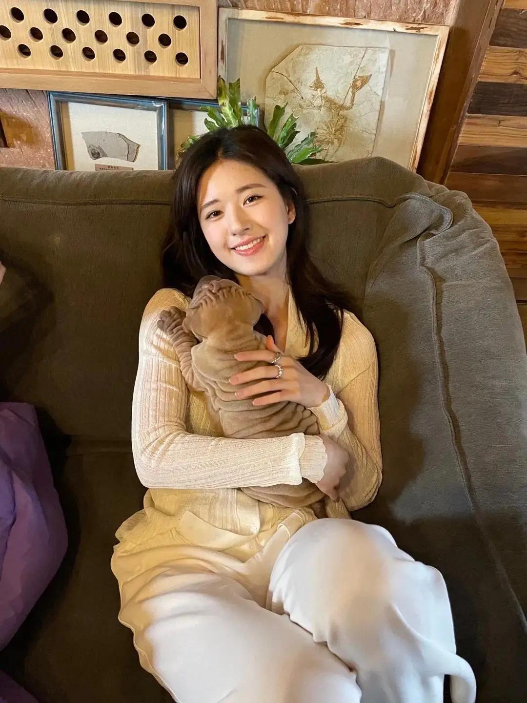 Entertainment News: Gong Jun, Zhao Lusi, Wu Jinyan, Bai Jingting, Zhou ...