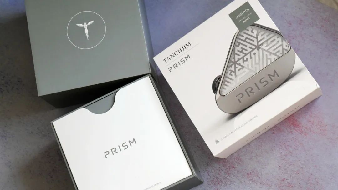 TANCHJIM Prism Prism three-unit ring iron earphones-a girl in his ...