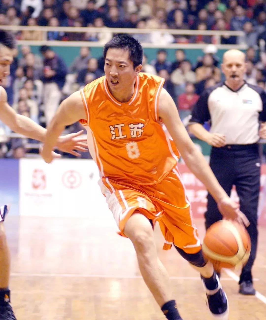 Hu Weidong is not short-sighted, 650 degree astigmatism makes him have the basket in his heart ...