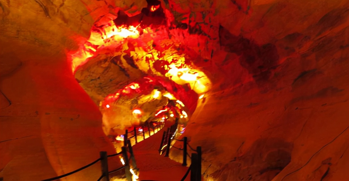 Beijing Natural Scenic Area, 1350 meters long, with eight wonders and ...