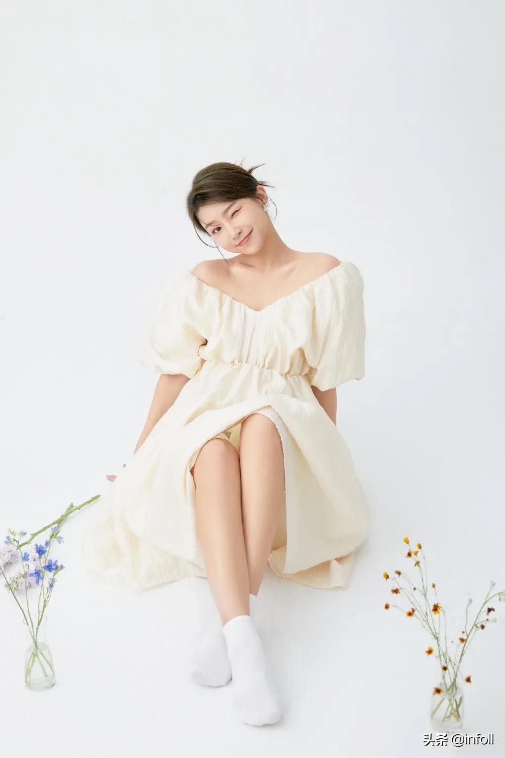 Lin Junyi set of small fresh photos - iNEWS