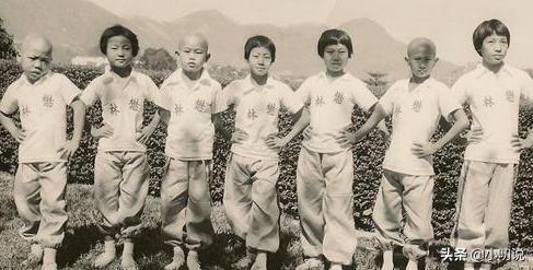 "Big Brother Huaxin" Jackie Chan suddenly realized that his wife Lin ...