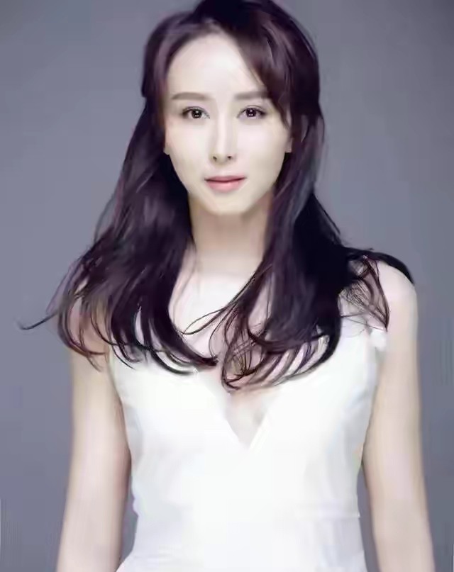 Hu Jing's love history, why did he finally marry Zhu Zhaoxiang? - iNEWS