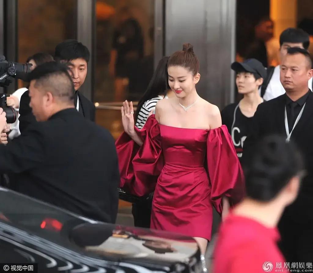 Ode to Joy actor Qiao Xin turned out to be so beautiful - iNEWS