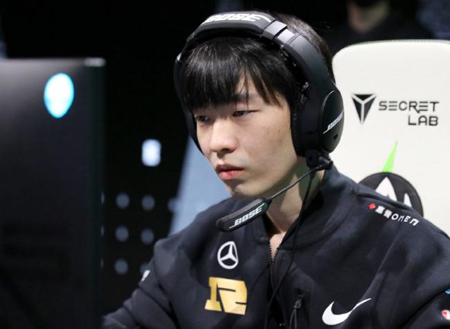 RNG對抗賽再輸一局，Cryin狀態不佳被狂噴，C9晉級的希望復燃 - 資訊咖