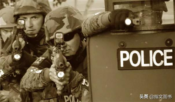SWAT operations: individual bulletproof equipment for SWAT troops - iNEWS