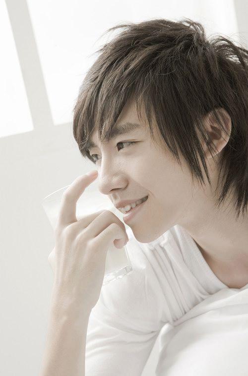 From the national younger brother to the powerful actor, how does Yu ...