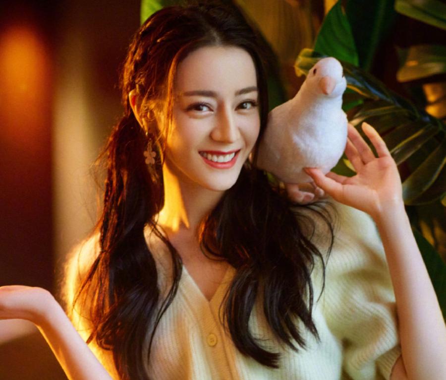 Di Ali Reba's 29th birthday, friends sent blessings, but Yang Mi's name ...