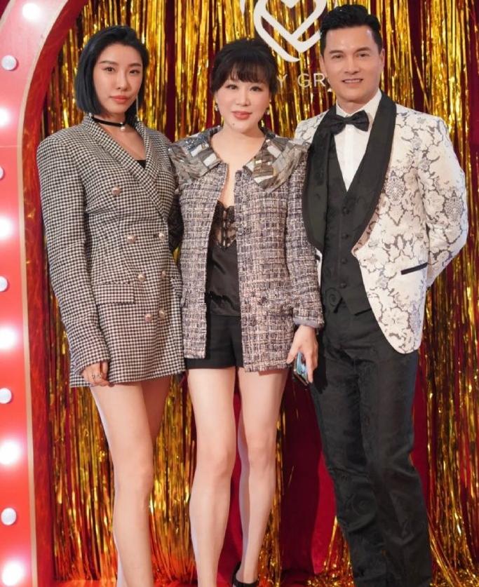 Gambling King's son He Youqi is dating Xinhuan, his 21-year-old ...