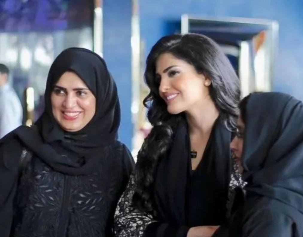 Saudi Arabia's "most beautiful princess" Amina: defending feminism ...