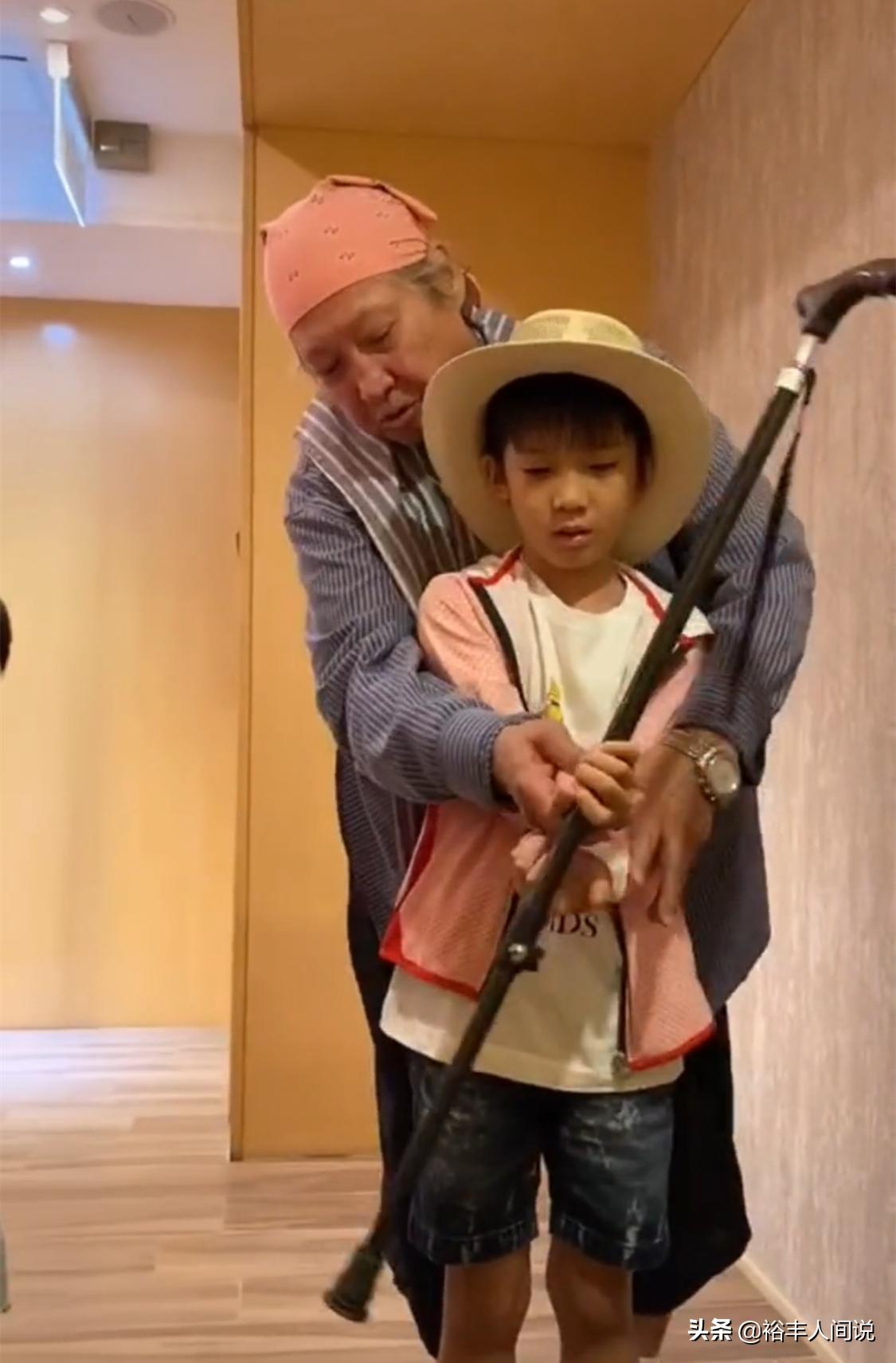 Sammo Hung was too thin in recent photos, taught his grandson how to ...