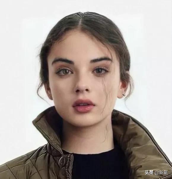 Is a short face and a curled nose a stunning and perfect match? - iNEWS