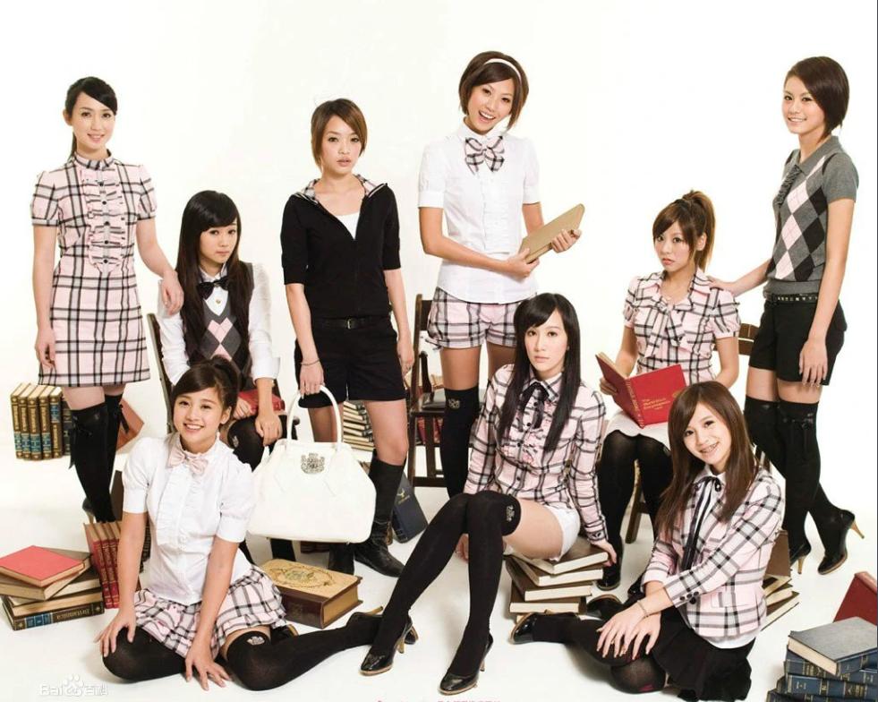 The 31-year-old member of the "Hei Shi Hui Mei Mei" officially ...